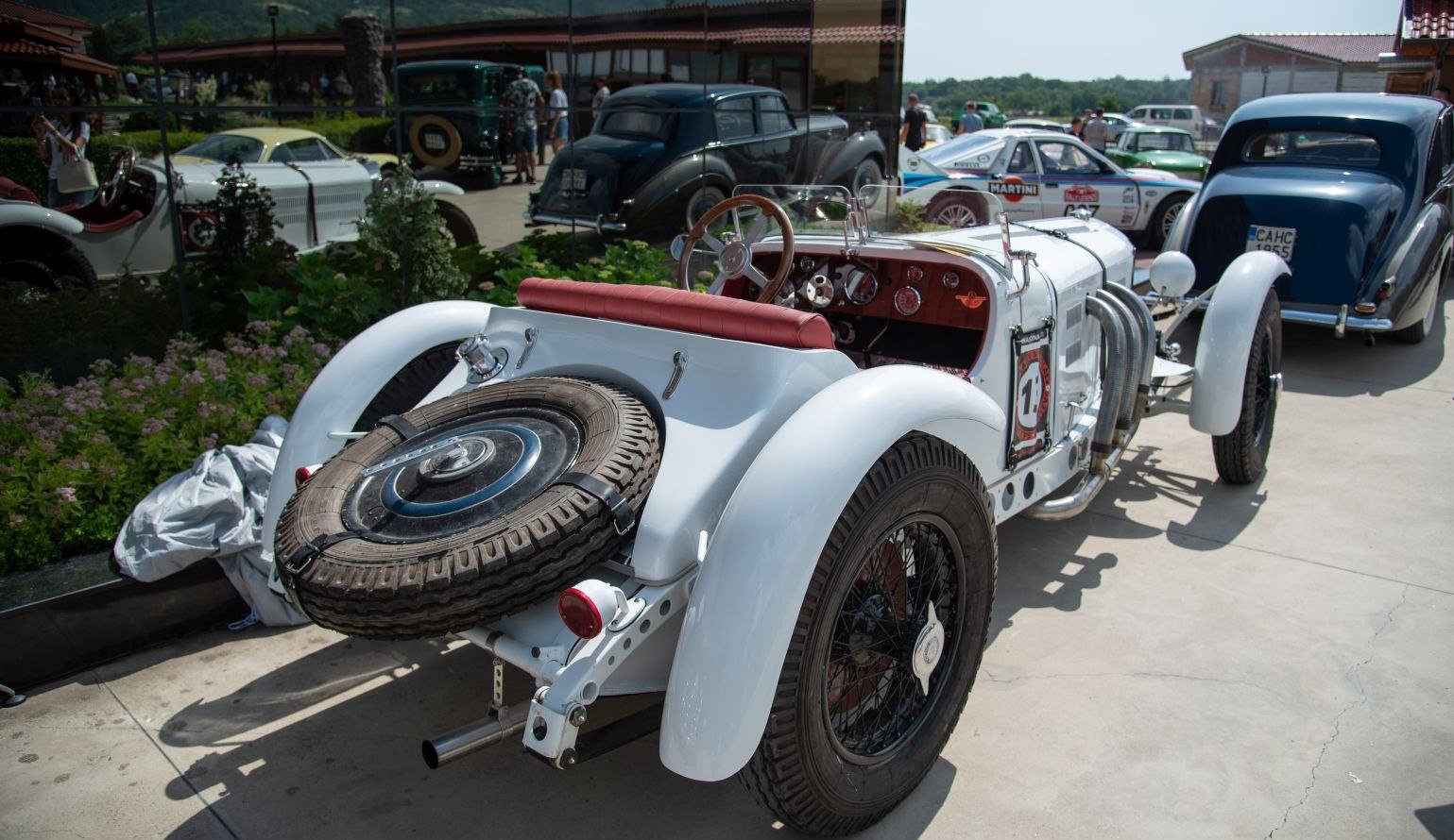 Mercedes-Benz SSK technical specifications and fuel economy